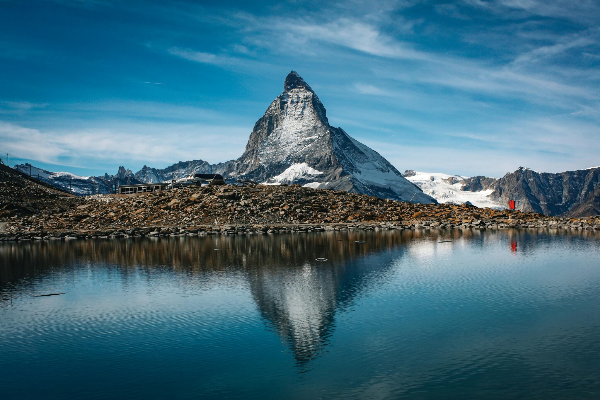 Fall in Love with Zermatt: A Traveler's Diary - Yogallai